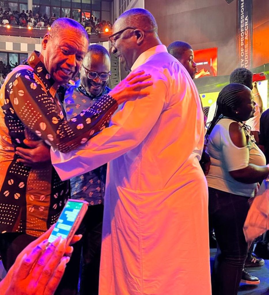 American singer Ron Kenoly hints of becoming a Ghanaian citizen - Ghana Weekend