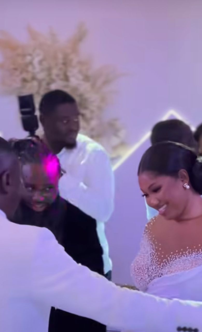 Joy FM’s Araba Koomson ties the knot in joyous ceremony - Ghana Weekend