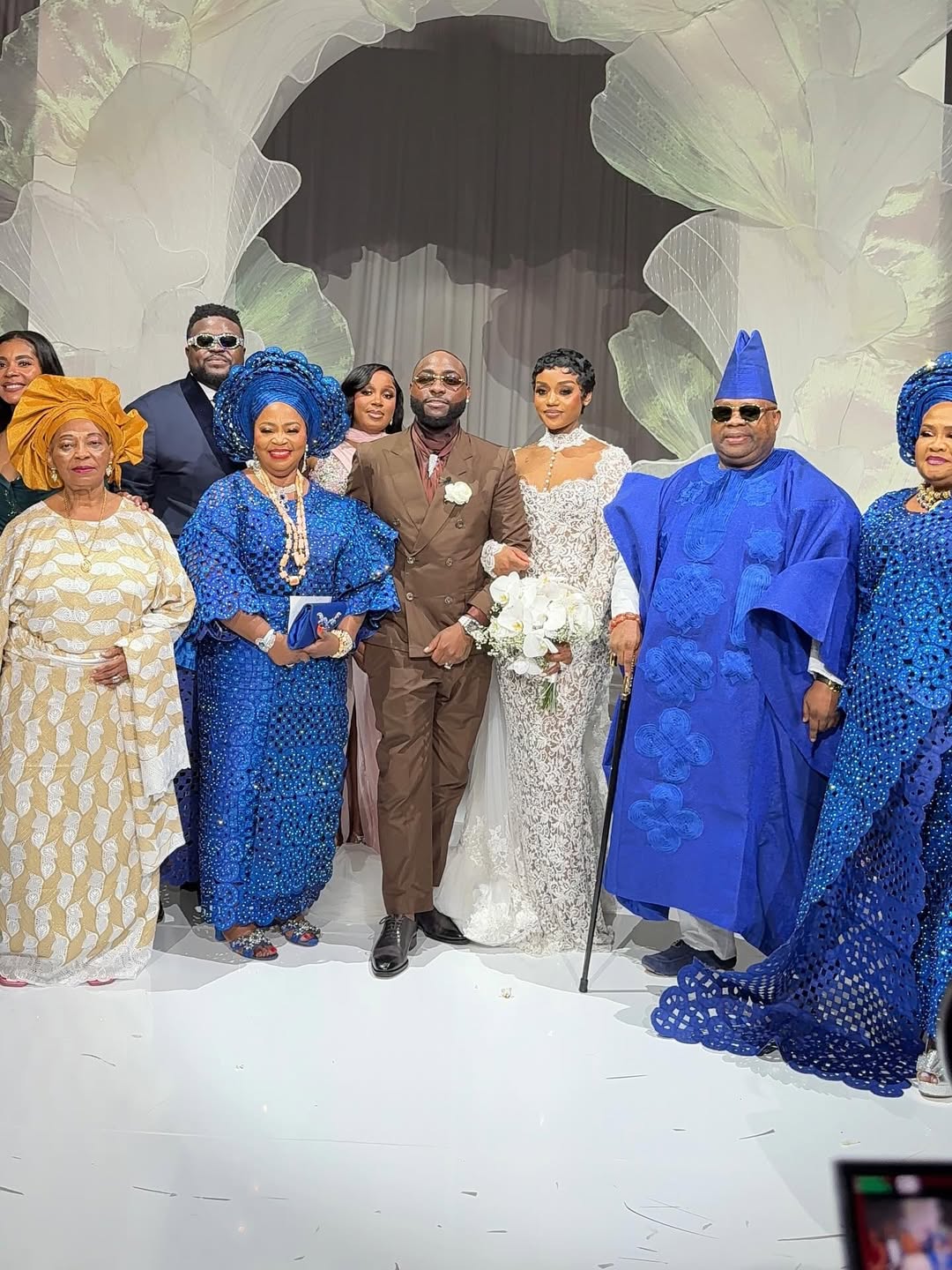 Davido weds Chioma in a star-studded white wedding in Miami [PICTURES ...